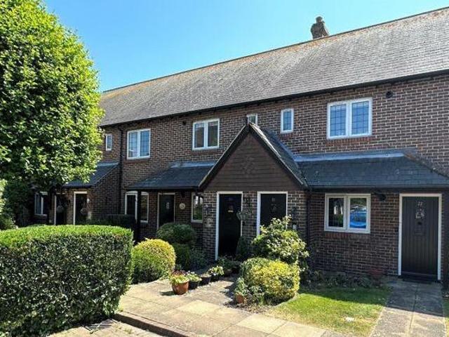 Penns Court, Steyning, 2 Bedroom Flat