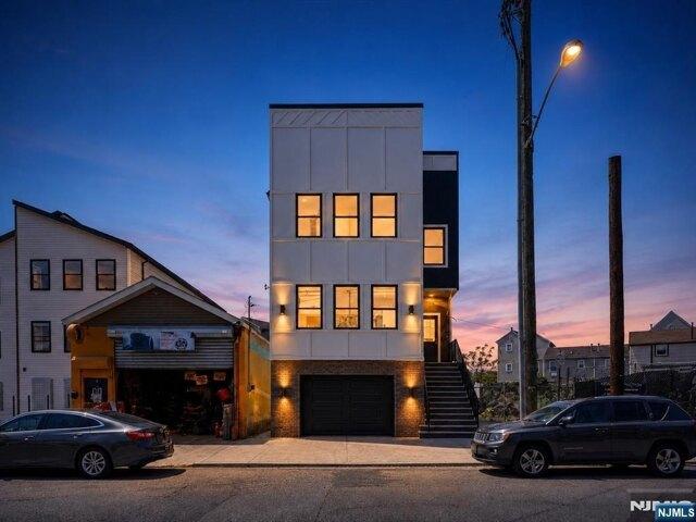 Pennsylvania Ave, Newark, Home For Sale
