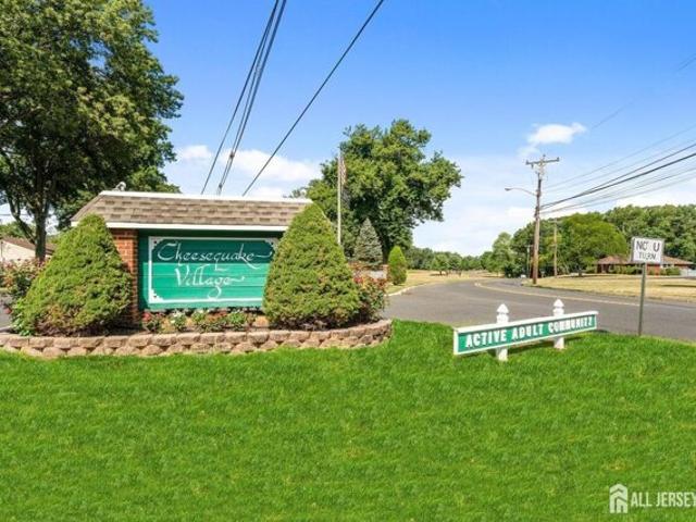 Pennsylvania Dr, Matawan, Condo For Sale