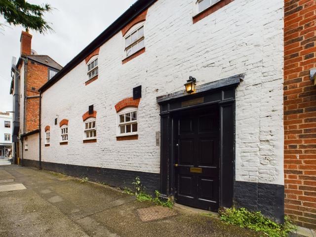 Penny Black Cottages, Post Office Lane, Tewkesbury GL20, 2 bed terraced house to rent, £825 pcm | PrimeLocation