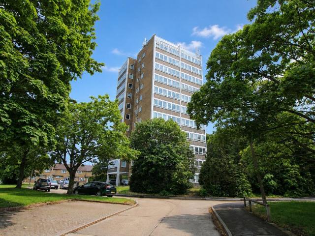 Pennymead Tower, Harlow CM20, 1 bed flat to rent, £1,000 pcm | PrimeLocation