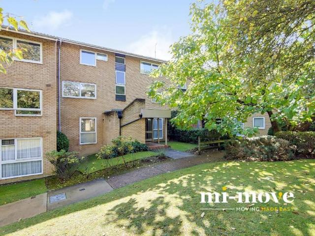 Pennycroft, Selsdon 1 bed flat to rent £1,295 pcm £299 pw