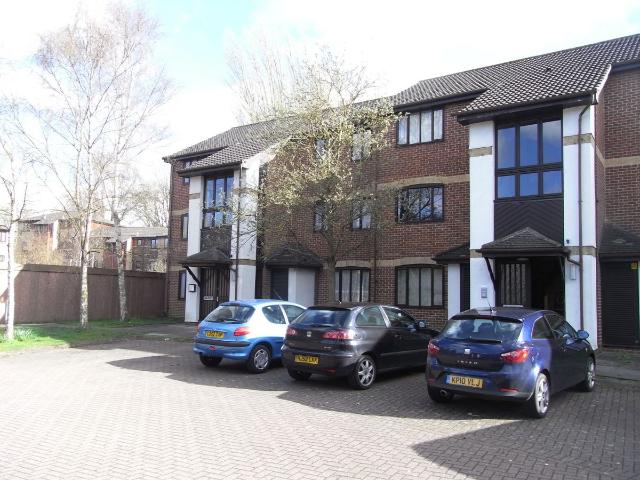 Pennyroyal Court, Reading, Berkshire RG1, 1 bed flat to rent, £1,050 pcm | PrimeLocation