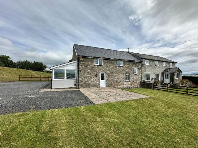 Penoyre, Brecon LD3, 3 bed semi detached house to rent, £950 pcm | PrimeLocation