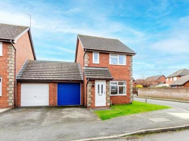 Penrhyn Bay, Gloddaeth View, Llandudno, 2 Bedroom Link