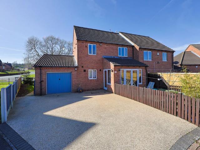 Penrose Crescent, Arkwright Town S44, 3 bed semi detached house to rent, £1,150 pcm | PrimeLocation