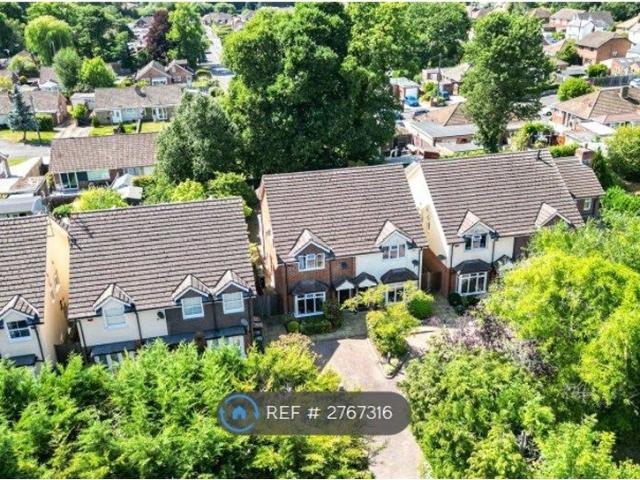 Penrose Gardens, Guildford GU12, Room to rent, £750 pcm | PrimeLocation