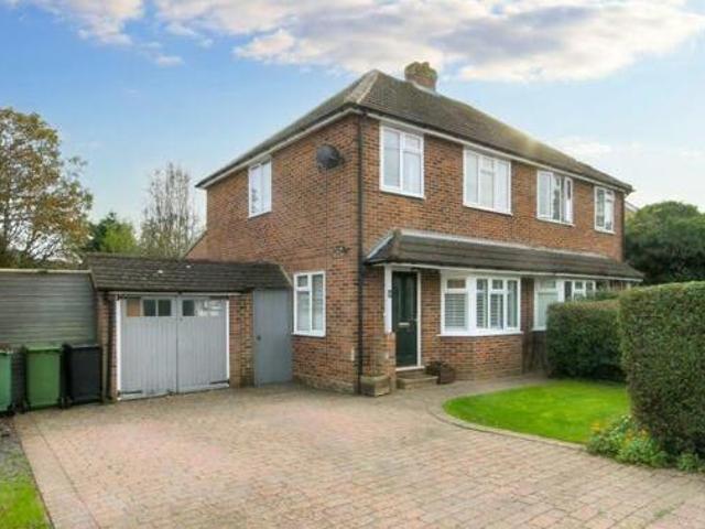 Penrose Road, Fetcham, 3 Bedroom Semi detached