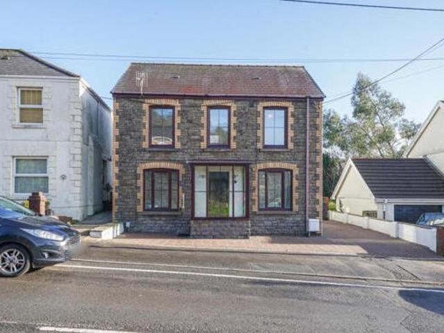 Penscynor, Neath, 3 Bedroom Detached