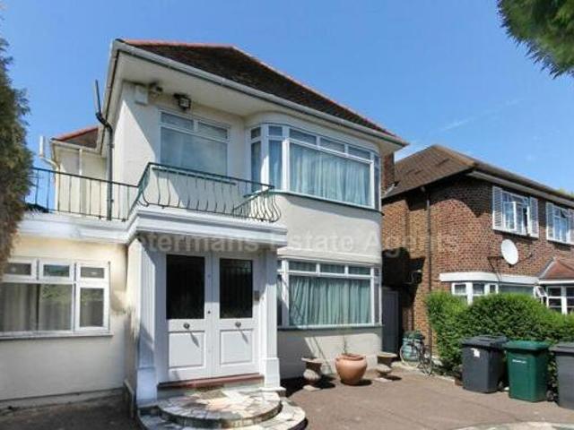 Penshurst Gardens, Edgware, 4 Bedroom Detached
