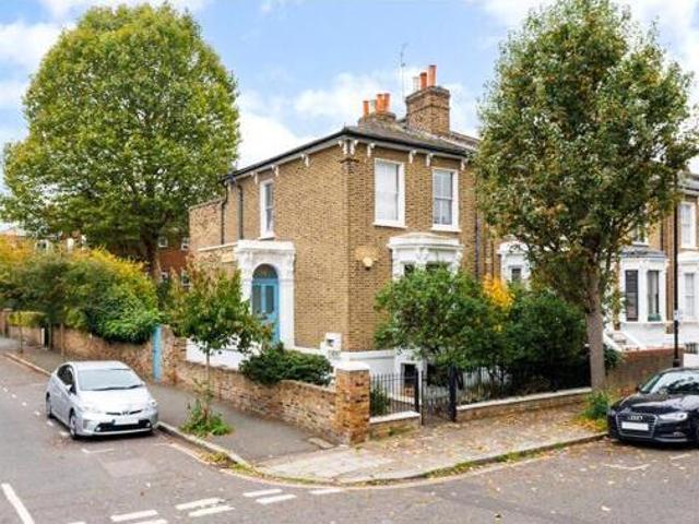 Penshurst Road, London, 5 Bedroom End
