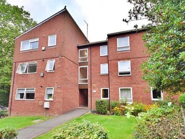 Peony Court, The Bridle Path, 2 Bedroom Flat