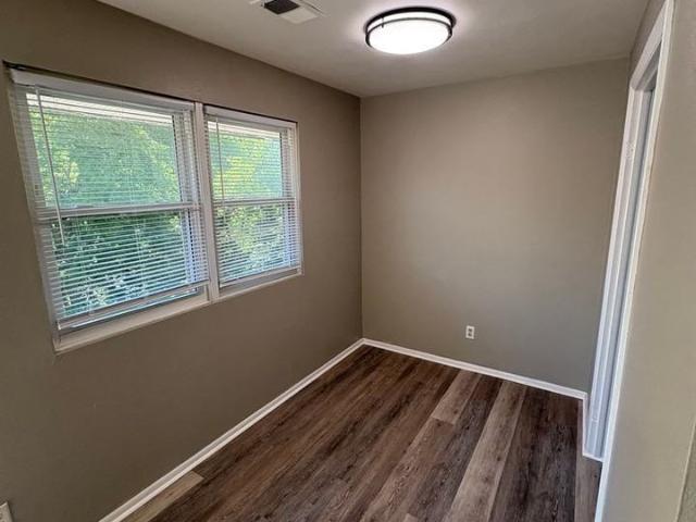 Peoria Place Apartments 2 Bedroom Apartment for Rent at 7217 N University St, Peoria, IL 61614