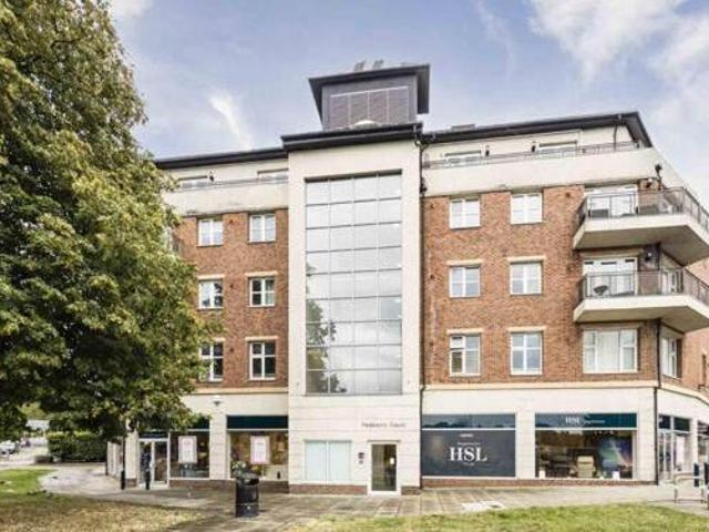 Peaberry Court, Greyhound Hill, 2 Bedroom Flat