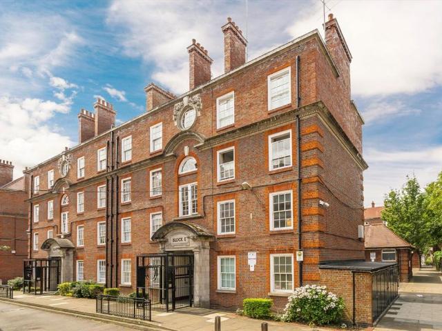 Peabody Estate, London W6 2 bed flat to rent £2,400 pcm £554 pw