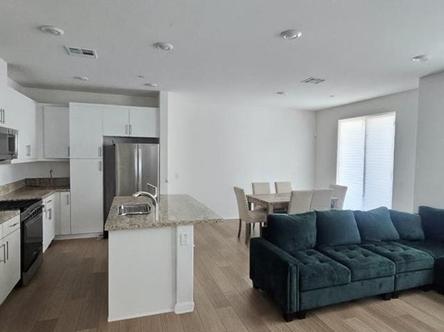 Peaceful Townhome Wildomar