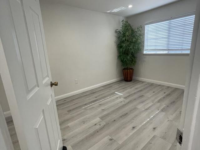 Peaceful Commuter Room | Remodeled & Clean | Newer