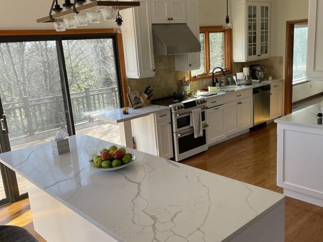 Peaceful Country Home Close to Downtown Stamford