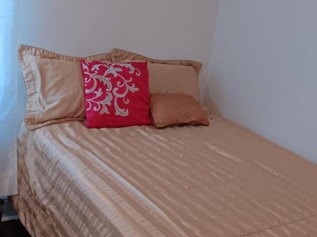 Peaceful Furnished Room in Laurelton Estates