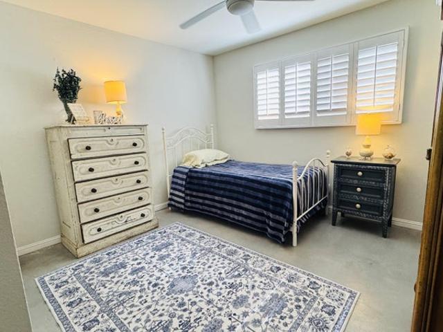 Peaceful Furnished Room near the Beach Oceanside