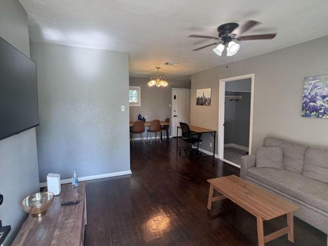 Peaceful Independent Living for Working Adults
