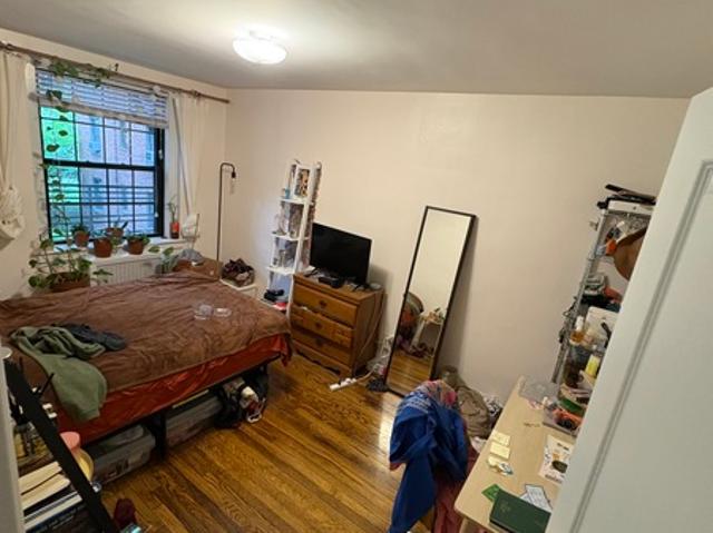 Peaceful living close to Manhattan