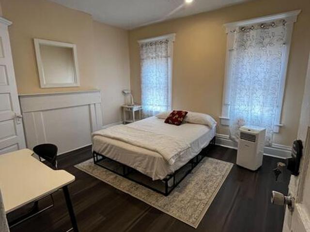 Peaceful PadSplit Home Near Downtown & major Highways