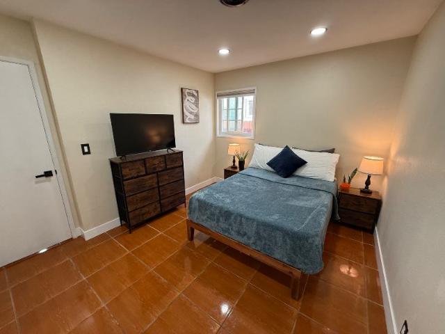 Peaceful Private Room in Stanton