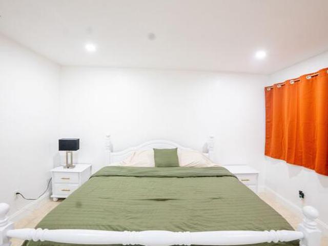 Peaceful & Quiet Retreat for Working Professionals Fully Remodeled, Spacious & Move In Ready
