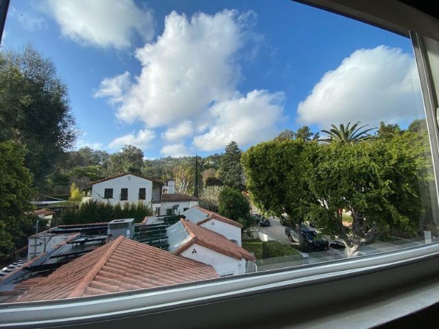 Peaceful Room for Rent – Cahuenga Pass