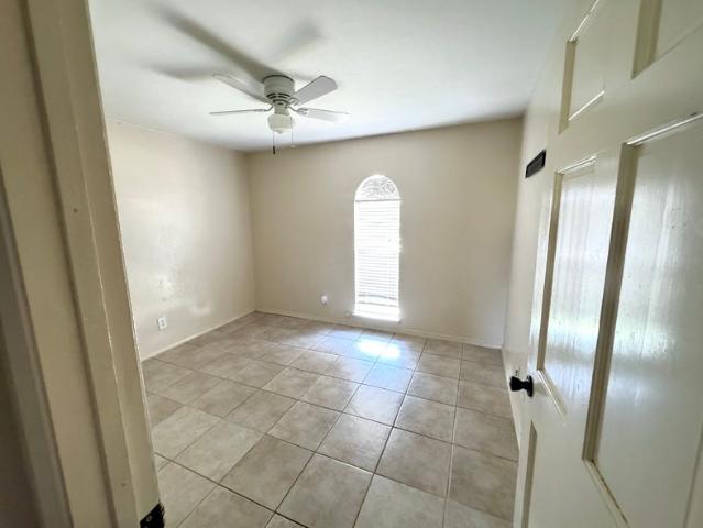 Peaceful Room for rent with bills included