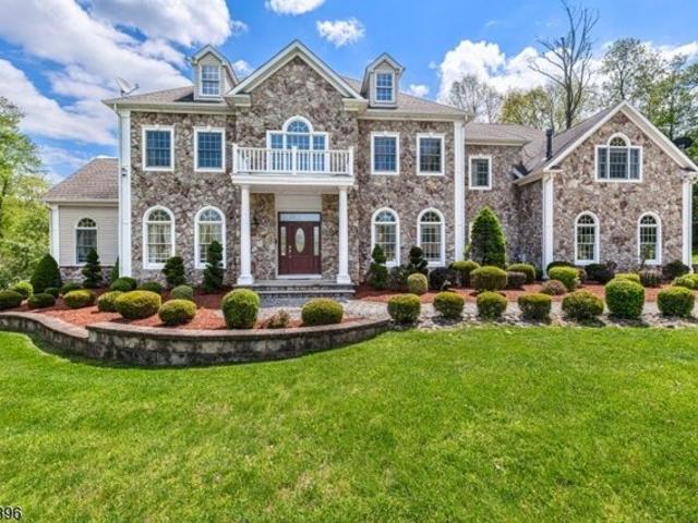 Peach Tree Ln, Chester Township, Home For Sale