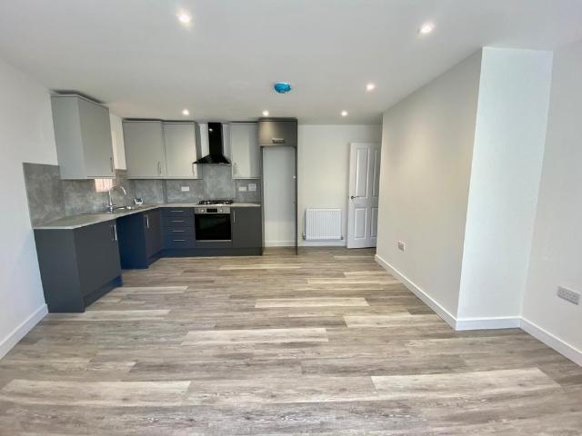 Peach Court, Gosport, PO13 2 bed apartment to rent £1,150 pcm £265 pw