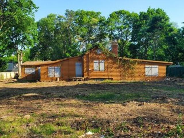 Peach St, Central Islip, Home For Sale