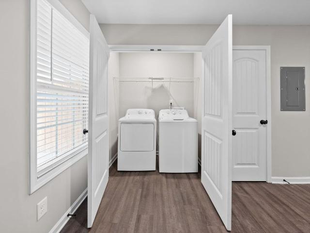 Peachers Mill Rd 2 Bedroom Apartment for Rent at 418 Peachers Mill Rd, Clarksville, TN 37042 New Providence
