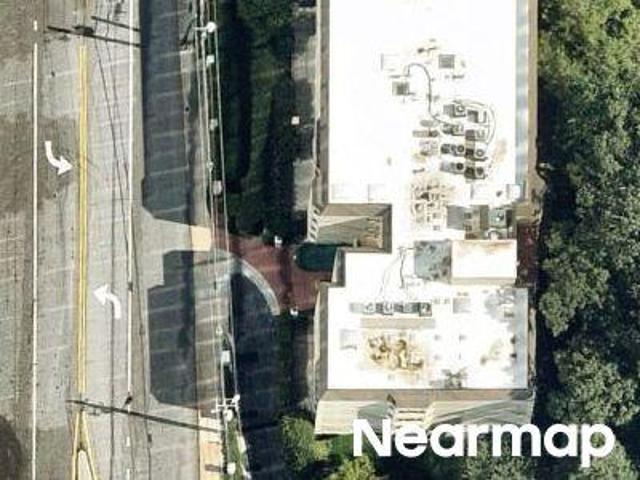 Peachtree Rd NE