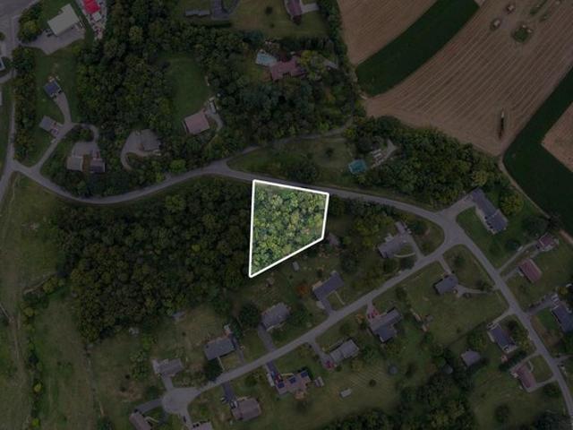 Peachtree Valley Dr, Roanoke, VA 24012