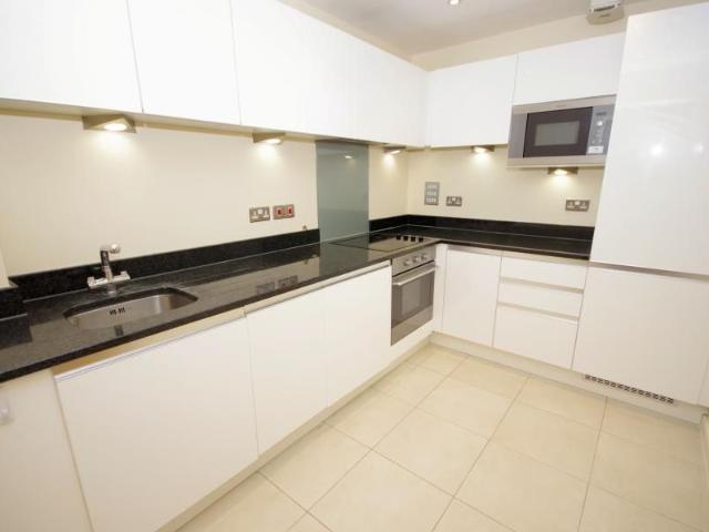 Peacock Close, Mill Hill East NW7, 2 bed flat to rent, £2,000 pcm | PrimeLocation