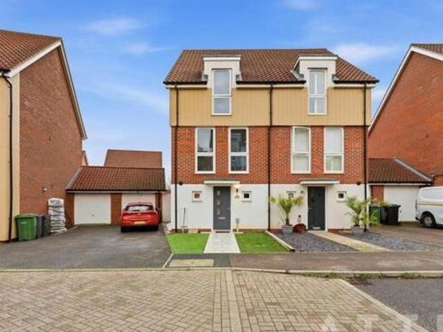 Peacock Grove, Costessey, 4 Bedroom Town