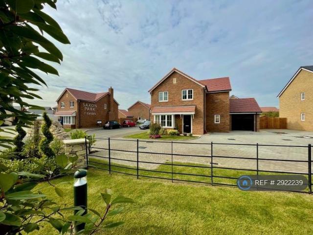 Peacock Lane, Biddenham, Bedford, MK40 4 bed detached house to rent £2,400 pcm £554 pw