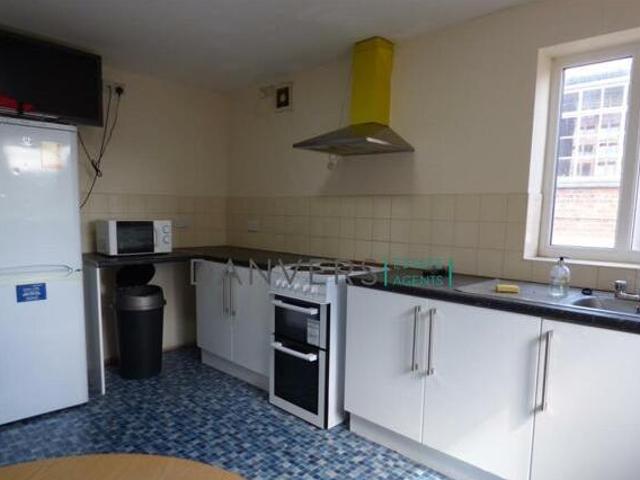 Peacock Lane, Leicester, Studio Flat For