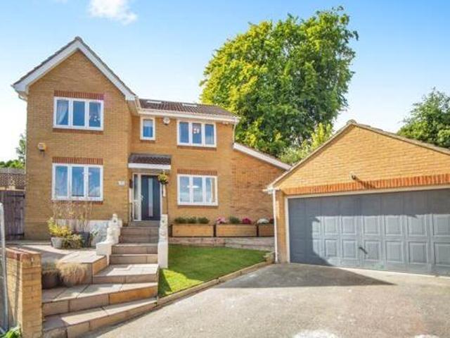 Peacock Rise, Chatham, 6 Bedroom Detached