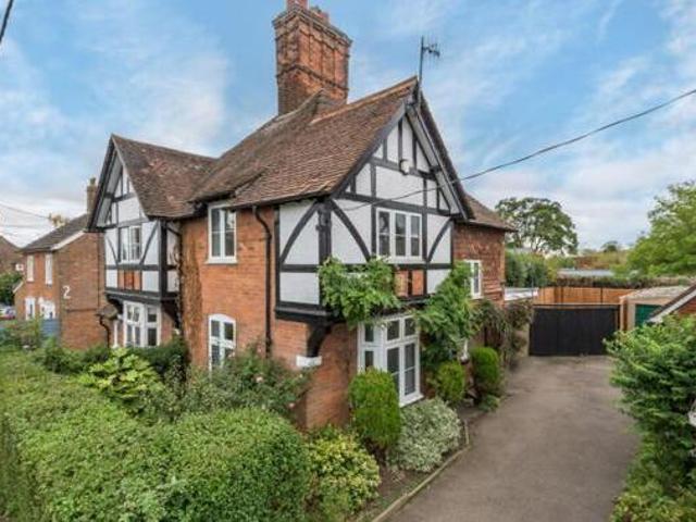 Peak Cottage, Wingrave, 3 Bedroom Semi detached