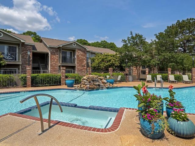Pear Orchard 2 Bedroom Apartment for Rent at 580 S Pear Orchard Rd, Ridgeland, MS 39157