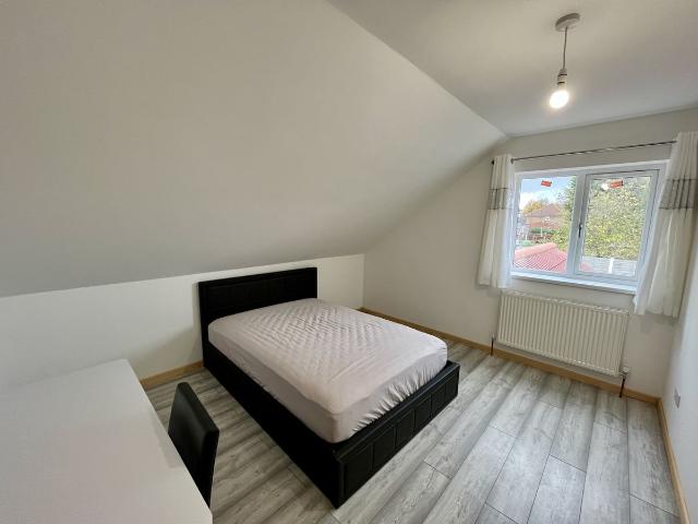 Pear Tree Crescent, Pear Tree, Derby DE23, Room to rent, £550 pcm | PrimeLocation