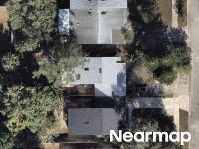Pear Tree Ct