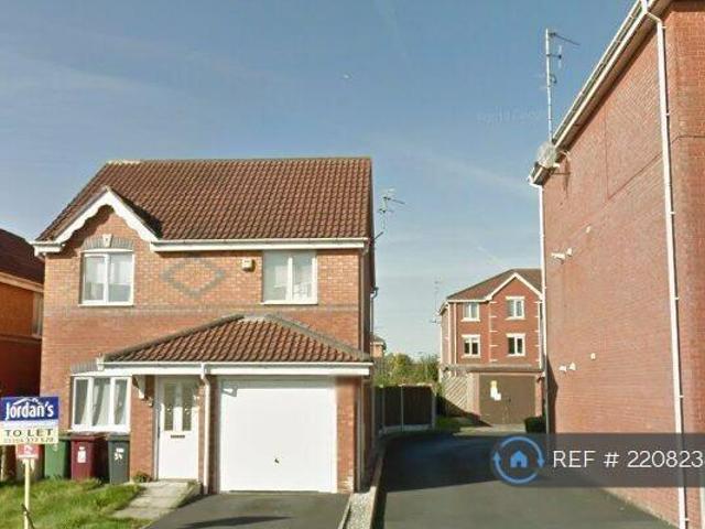 Pear Tree Drive, Farnworth, 3 Bedroom Detached