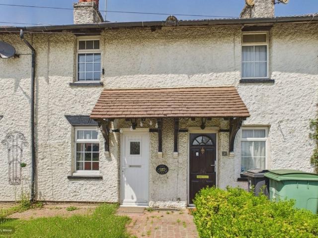 Pear Tree Row Sutton Road, Langley, Maidstone, Kent ME17, 2 bed terraced house to rent, £1,350 pcm | PrimeLocation