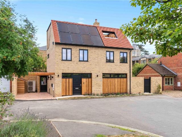 Pearce Close, Cambridge, Cambridgeshire CB3, 4 bed detached house to rent, £5,250 pcm | PrimeLocation