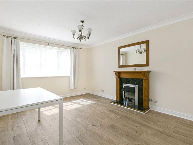 Pearce Close, Mitcham, CR4 2GP